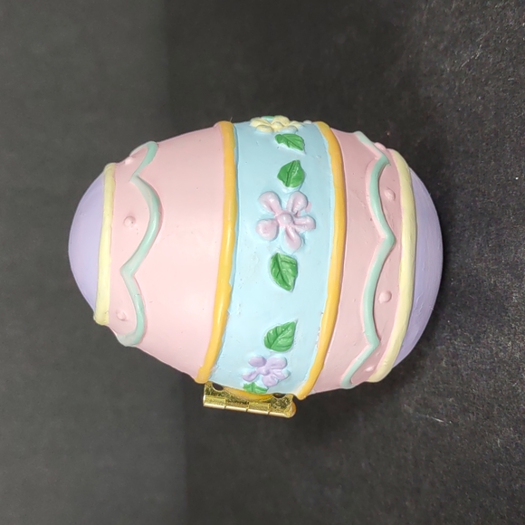 Lillian Vernon | Holiday | Easter Peter Rabbit Egg Hinged Diorama ...